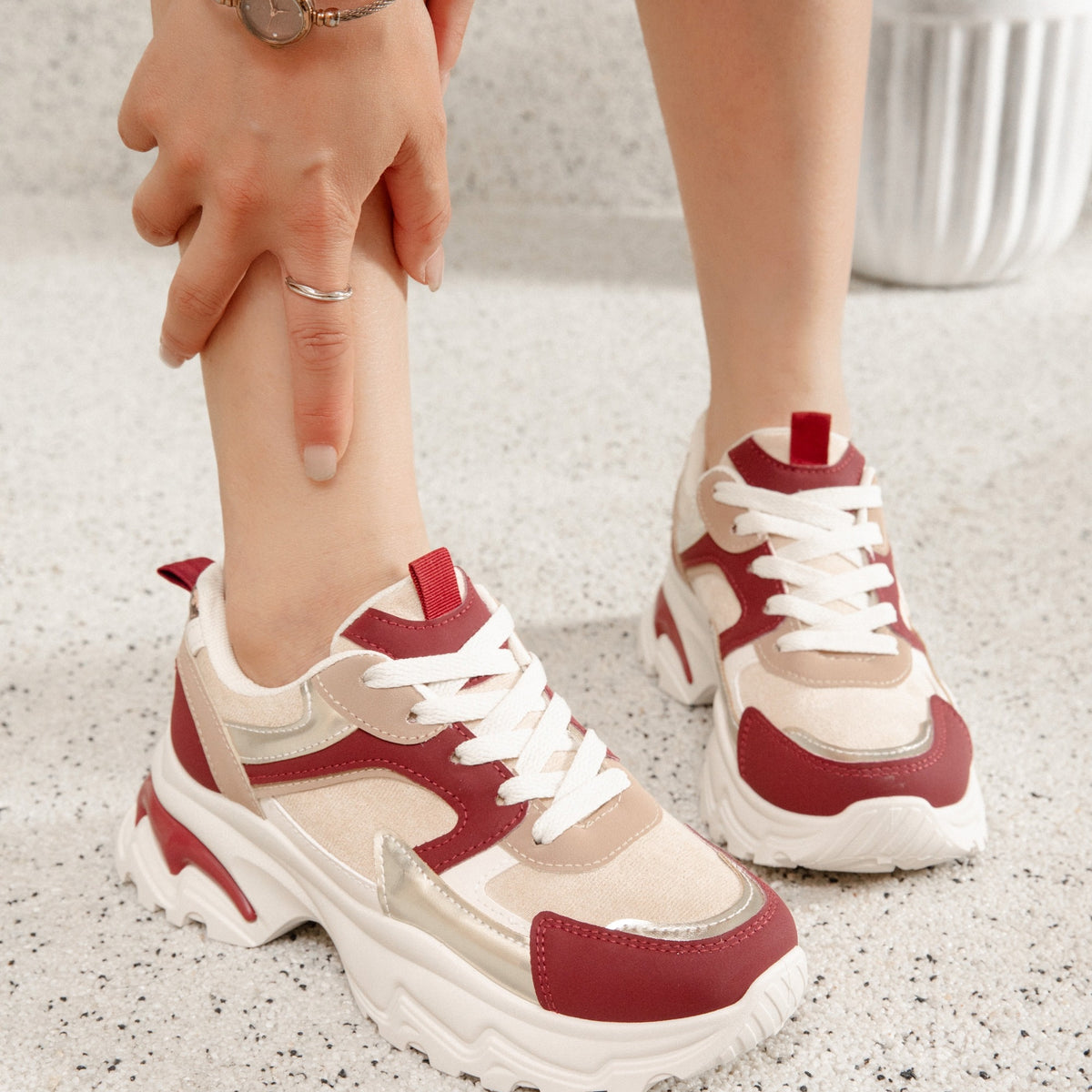Benthe Burgundy Sneaker – CS Shoes B.V.